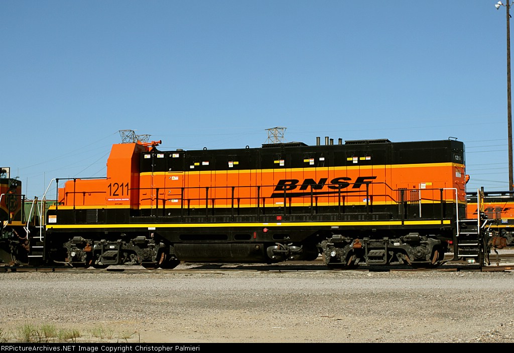 BNSF 1211